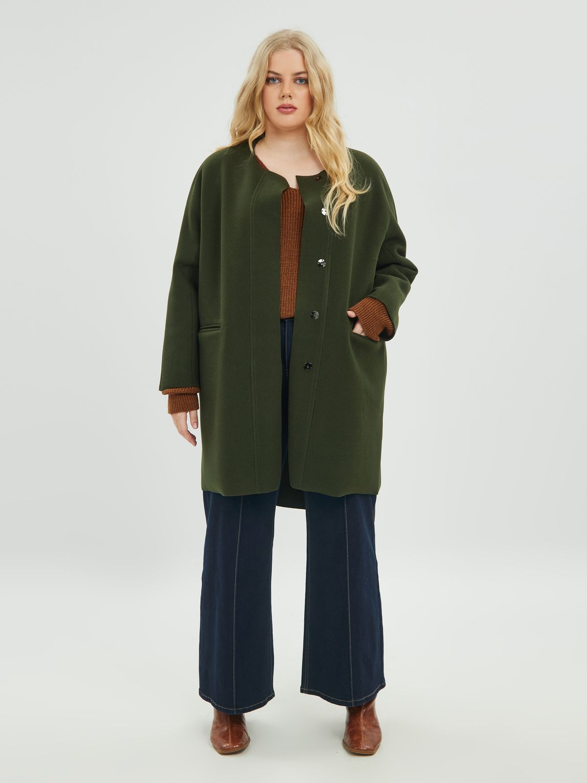 Oversized coat with button-up closure | mat fashion